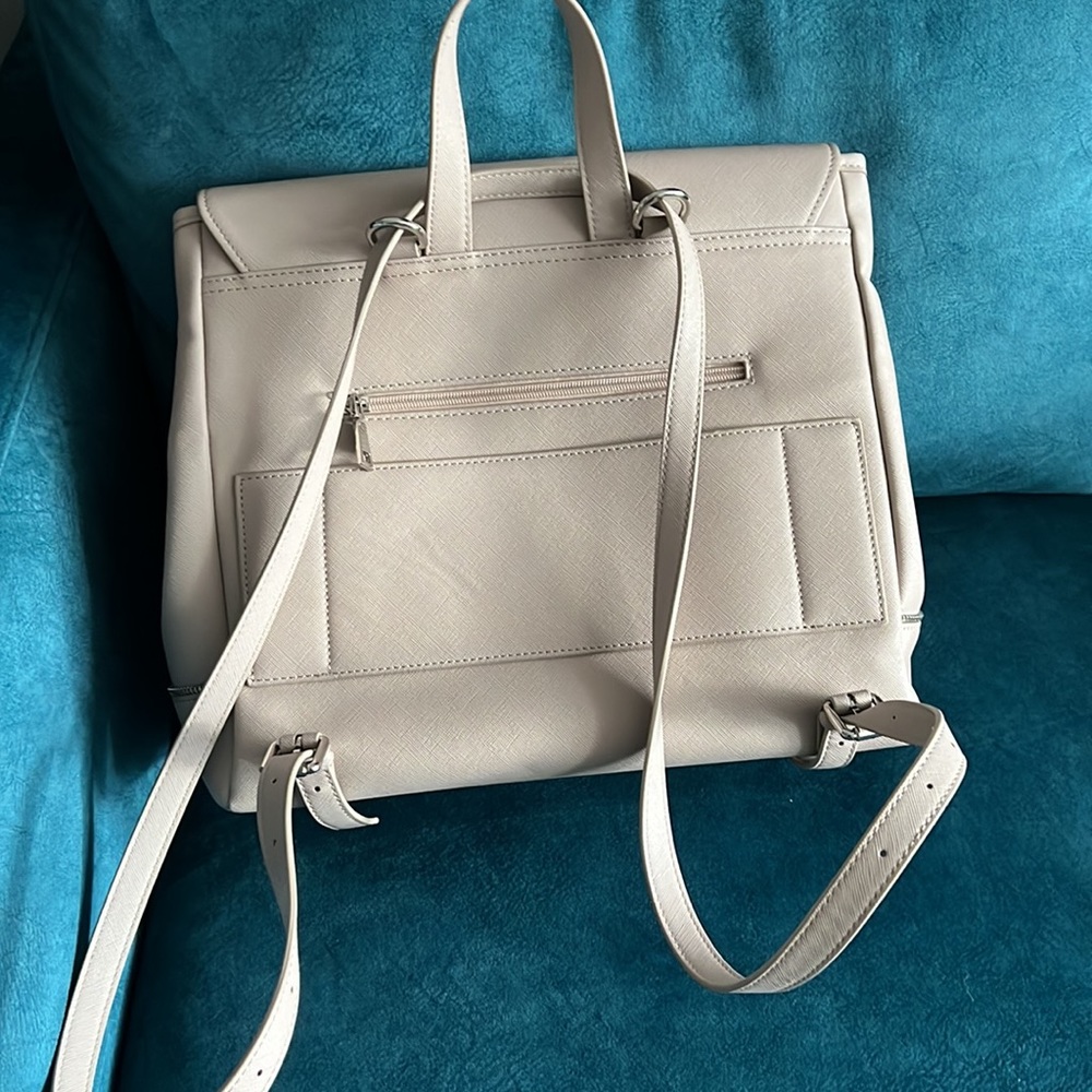 Glassladder- Convertible Diana Backpack Taupe - Gem